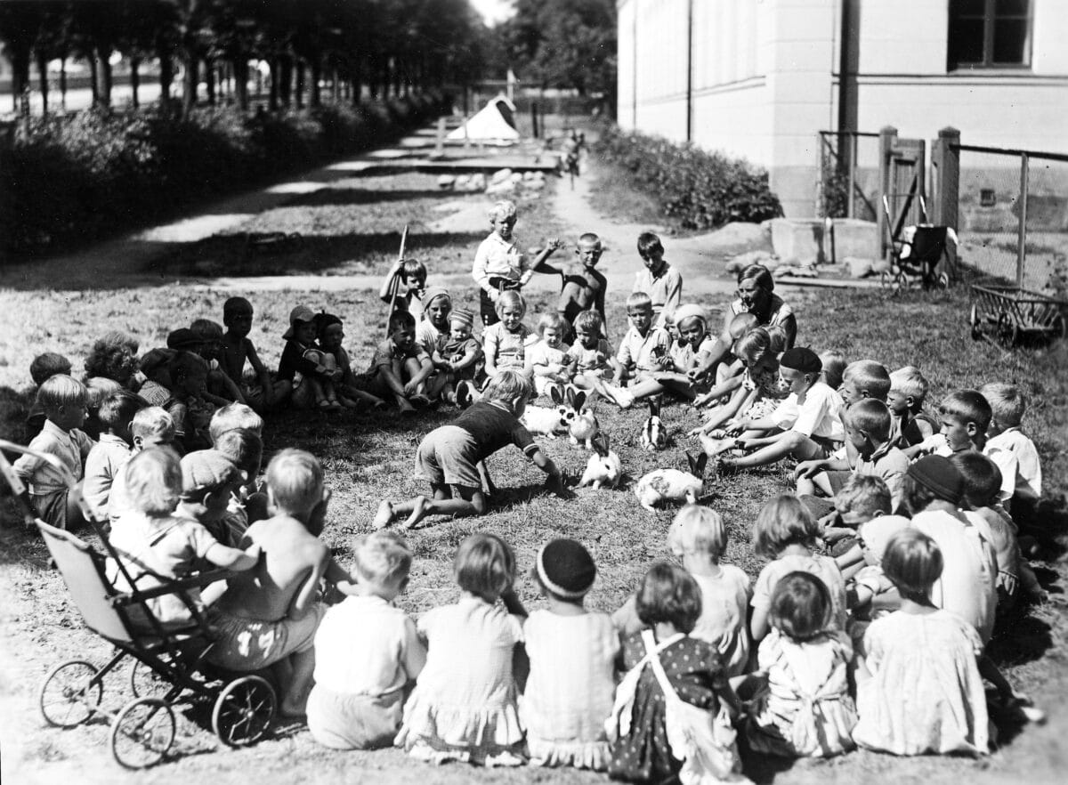 Barnens historia | Norrköpings stadsmuseum